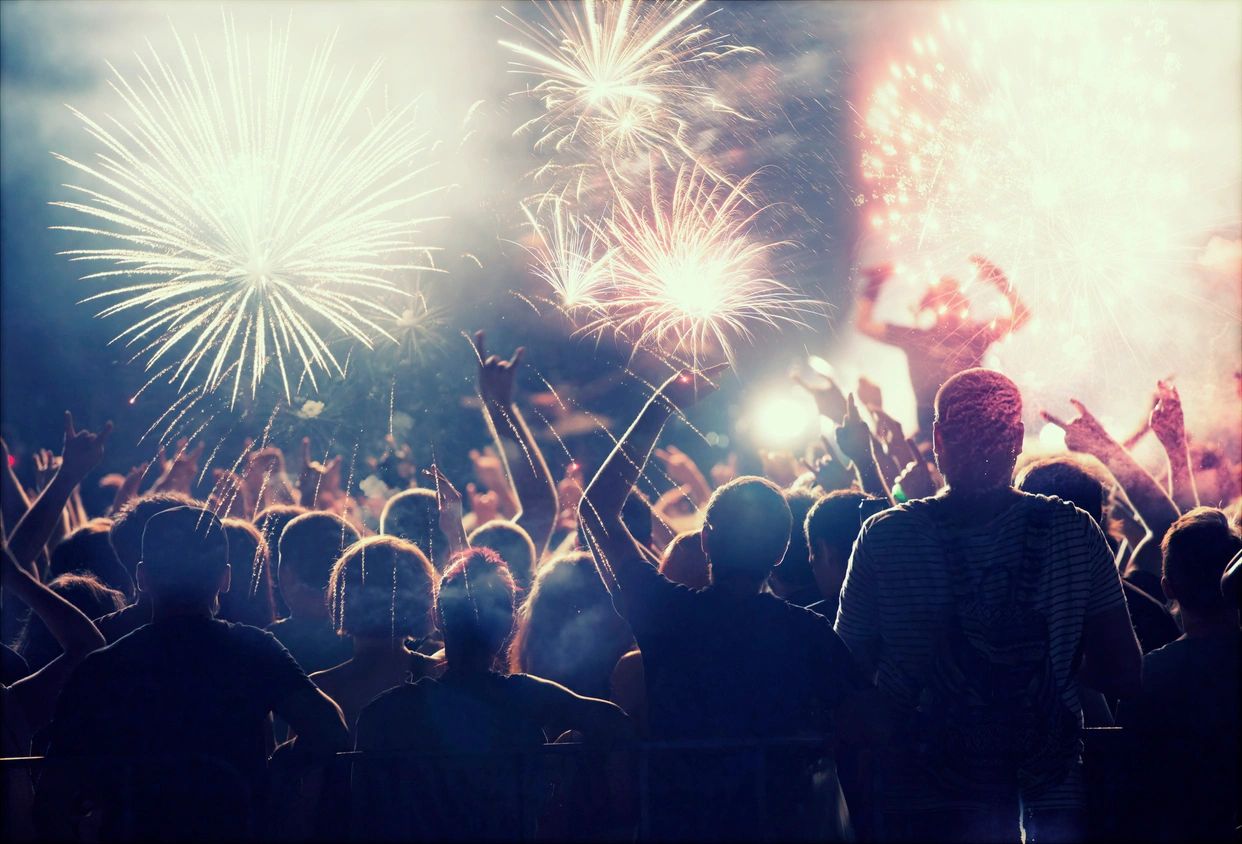 Contact - Chips Davis Designs - Home Studio Design